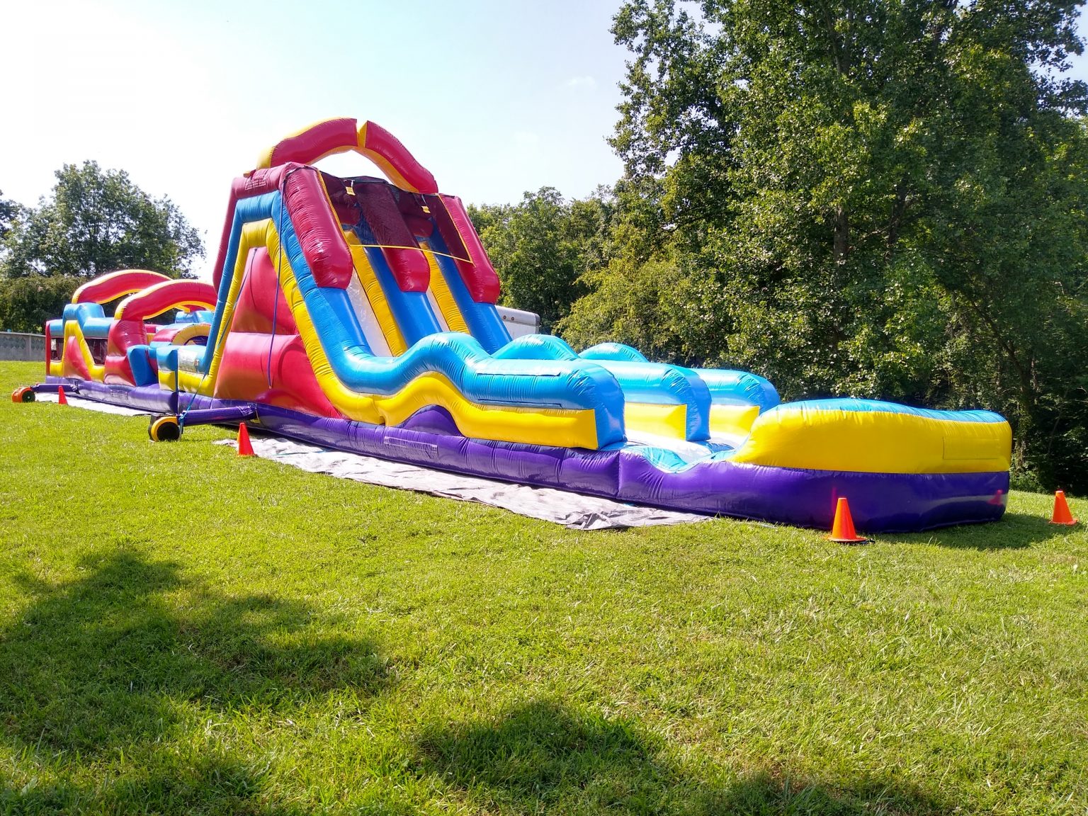 Inflatable Obstacle Courses – Leap'n Lizards Bounce Houses