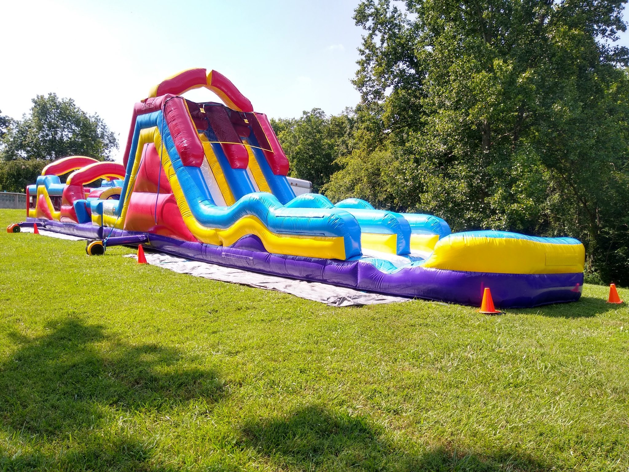 Inflatable Obstacle Courses – Leap'n Lizards Bounce Houses