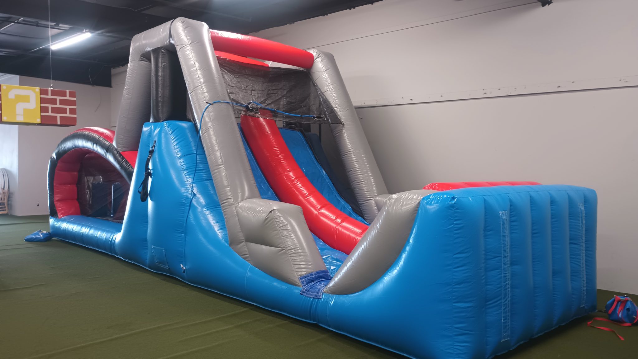 Inflatable Obstacle Courses – Leap'n Lizards Bounce Houses
